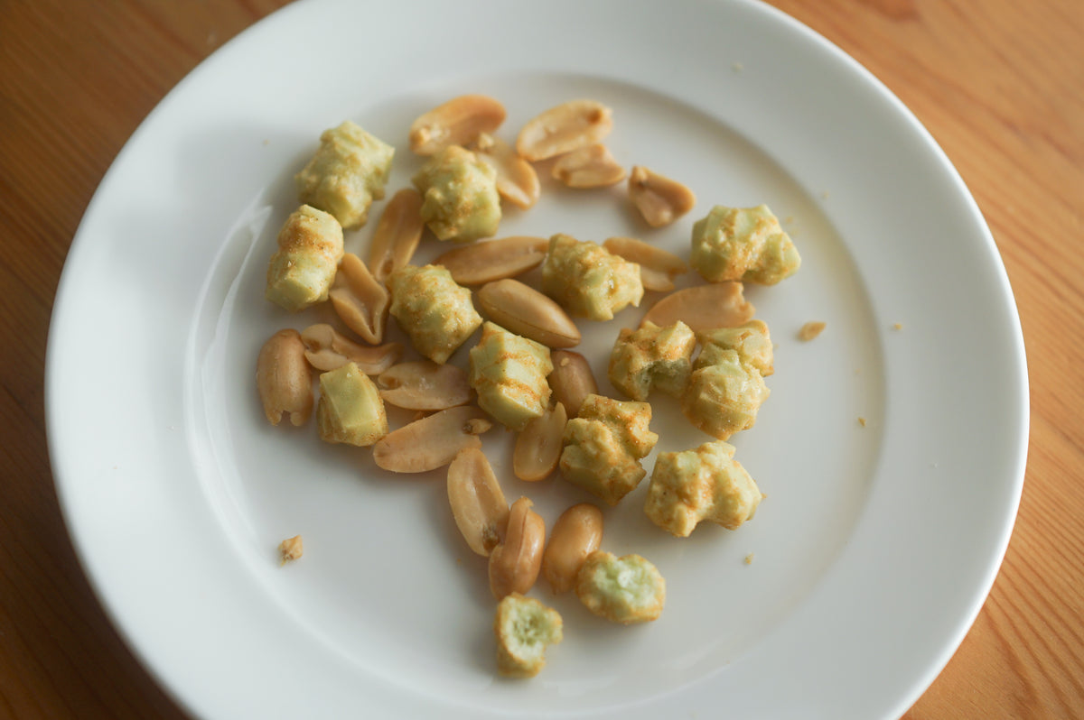 Iwatsuka Seika Banzai Sansho Japanese pepper flavor senbei rice cracke ...